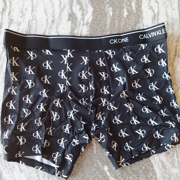 Calvin Klein | Underwear & Socks | Calvin Klein Mens Ck Logo Print ...